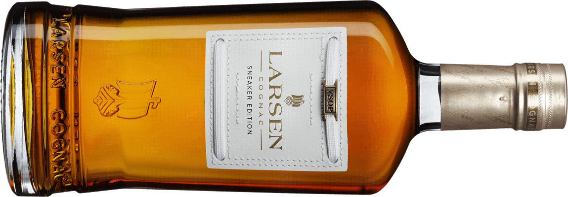 Larsen VSOP Sneaker Edition, 700 cl, 649 kr - Cocktailguiden